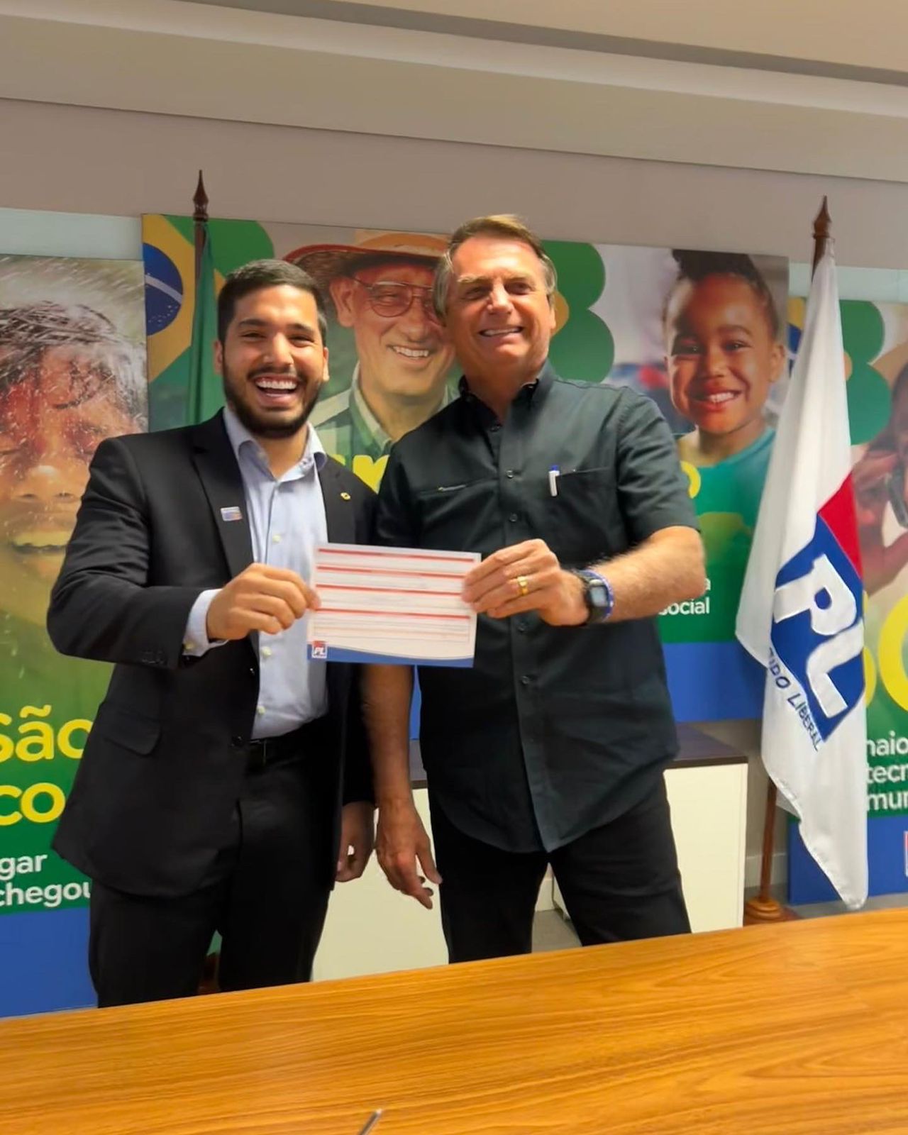 Bolsonaro abona filiação de André Fernandes no PL para deputado federal ...