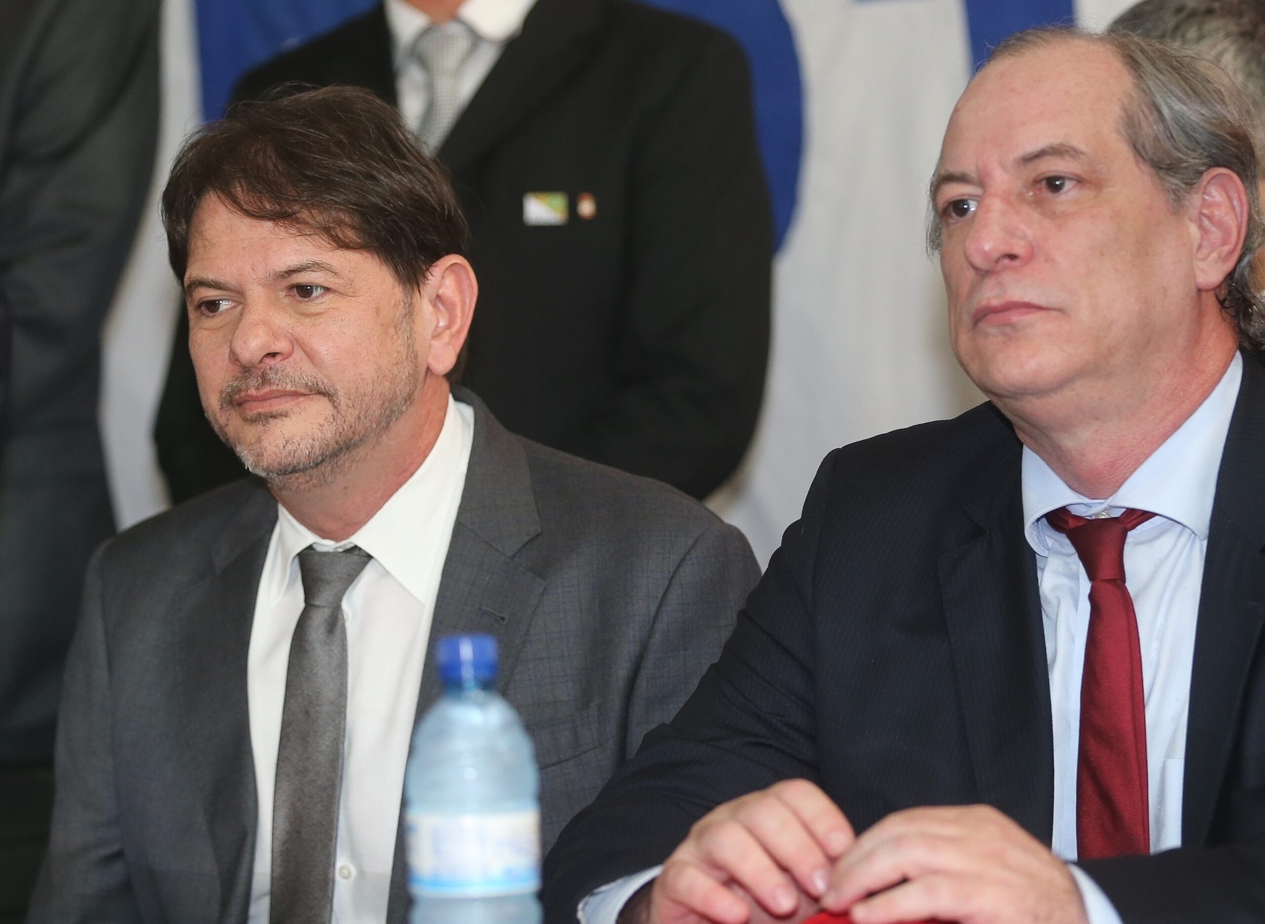 Cid peita André Figueiredo e faz reunião para tomar comando do partido ...